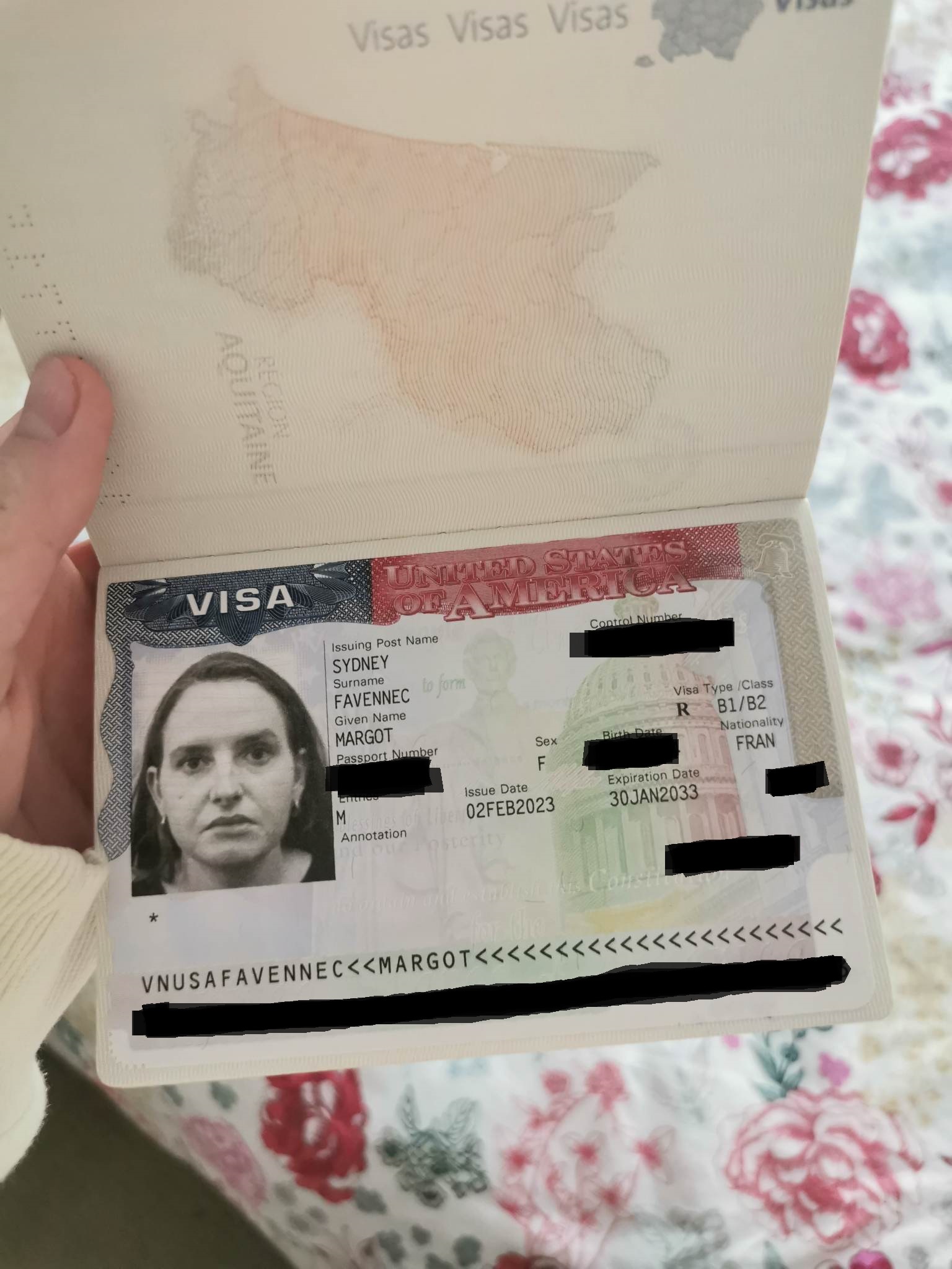 How Does a Tourist Visa Look Like? A Simple Guide with Personal Stories – Tourist Places Guide